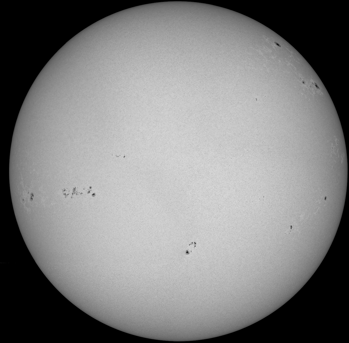 Sun whitelight 19-10-2011 | Astro-photo