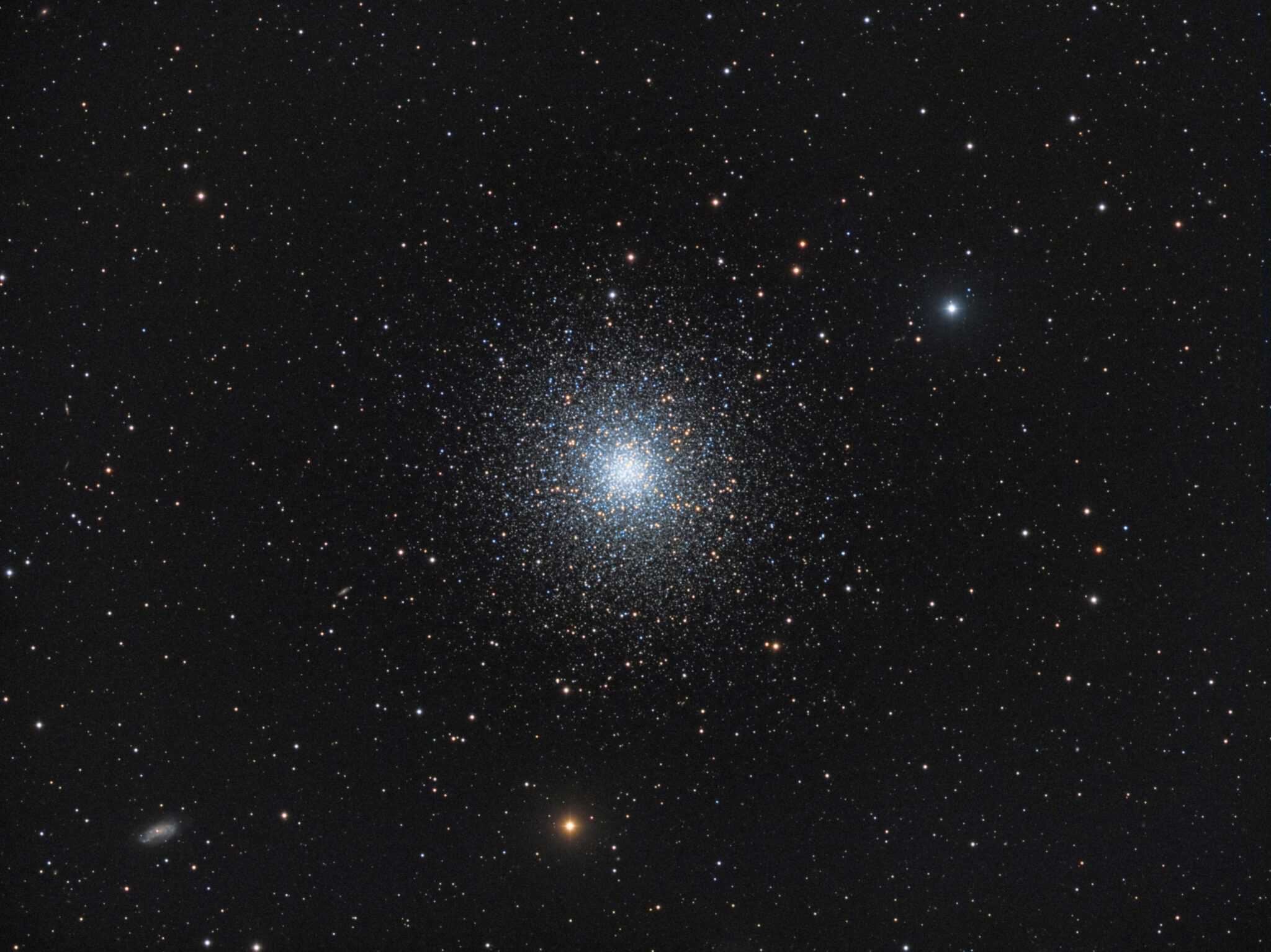 M13 Huge globular cluster | Astro-photo